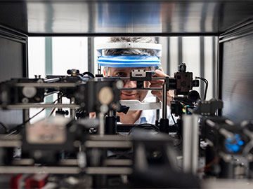 Optics & Photonics News - Imaging the Biochemistry of Vision