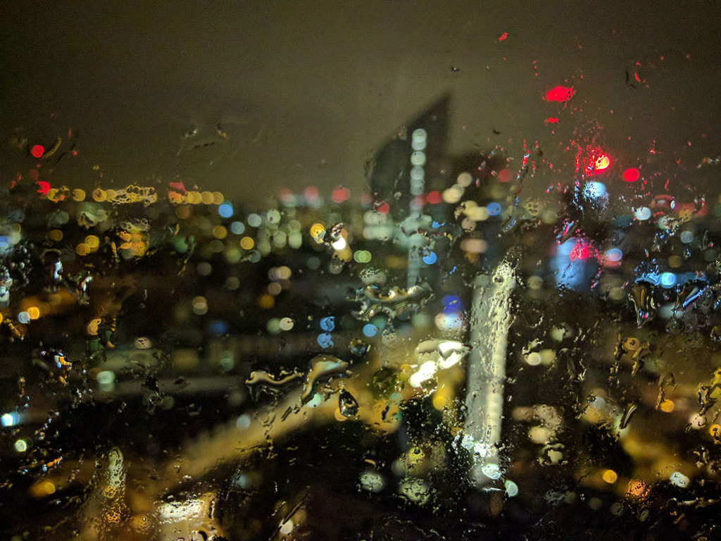 Optics & Photonics News - Scattered City Lights